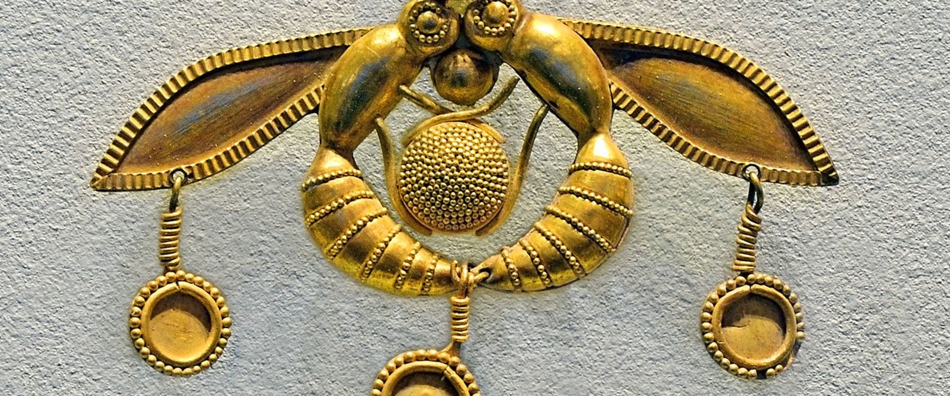 What is the use importance of gold?